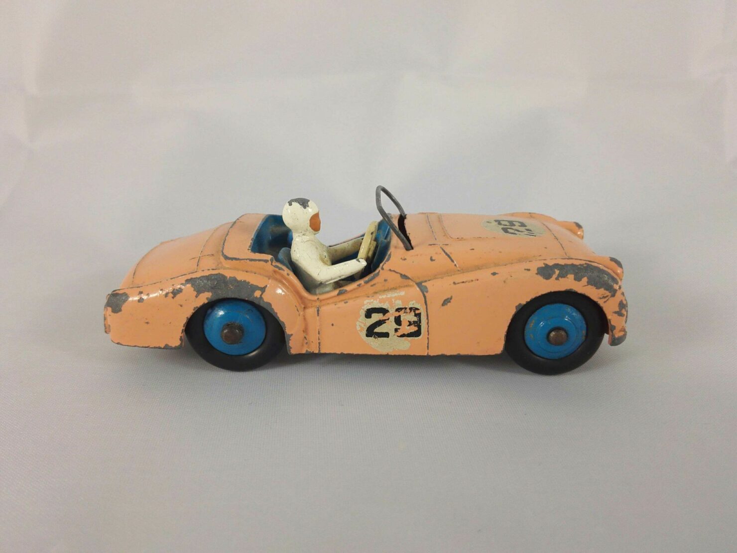 Dinky Toys Triumph TR2 - 111 | Dinky Toys England